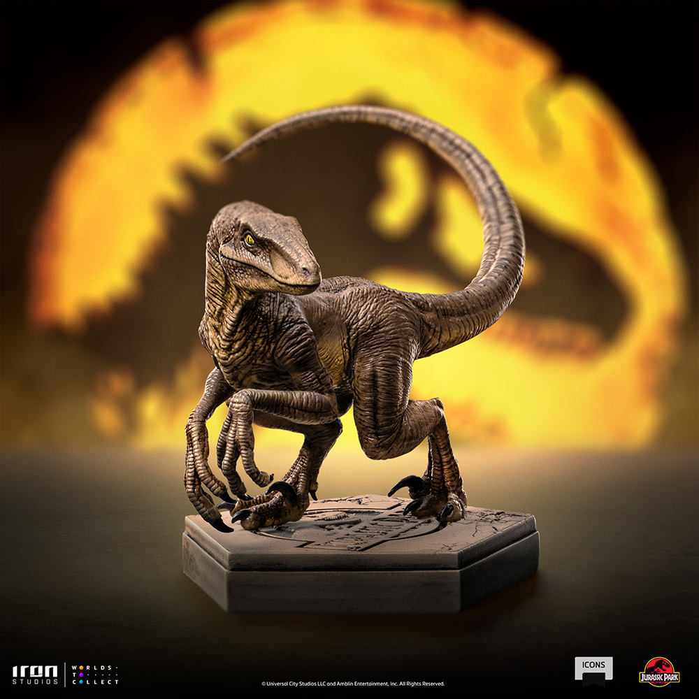 Sep228133 Jurassic Park Velociraptor C Icons Statue Previews World