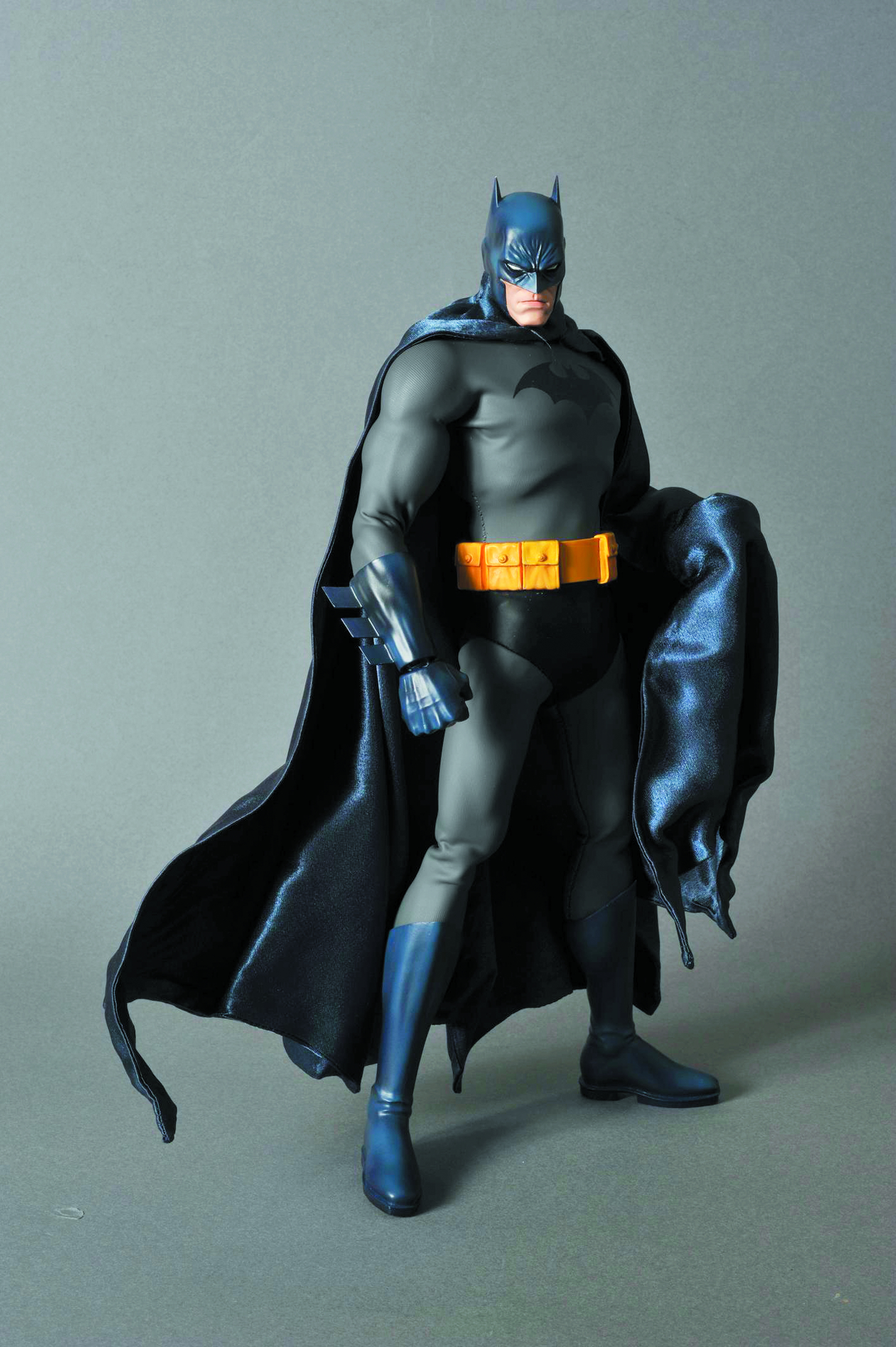 DEC118127 BATMAN HUSH BATMAN RAH Previews World